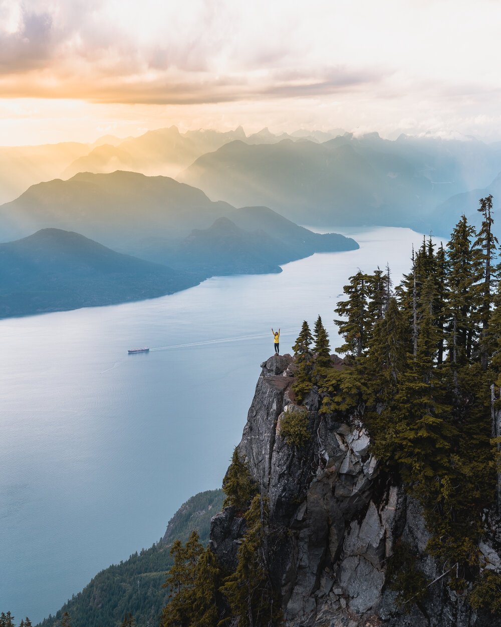 Best Hikes in Vancouver—Hiking the North Shore Mountains – Angela Liguori