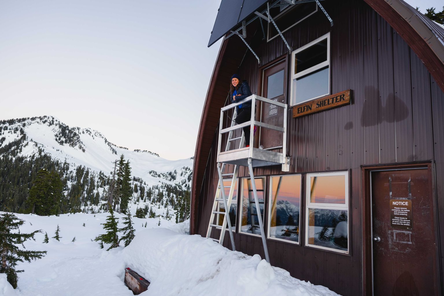 Everything You need To Know for a Winter Trip to Elfin Lakes Hut ...